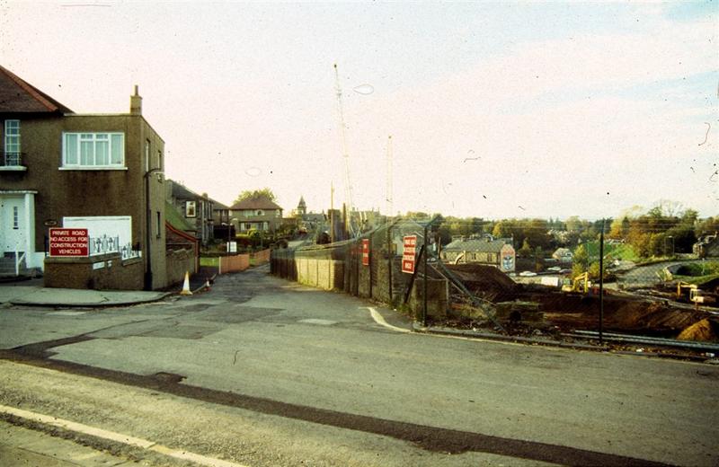 Howgate Shopping Centre site from Pleasance during construction ...