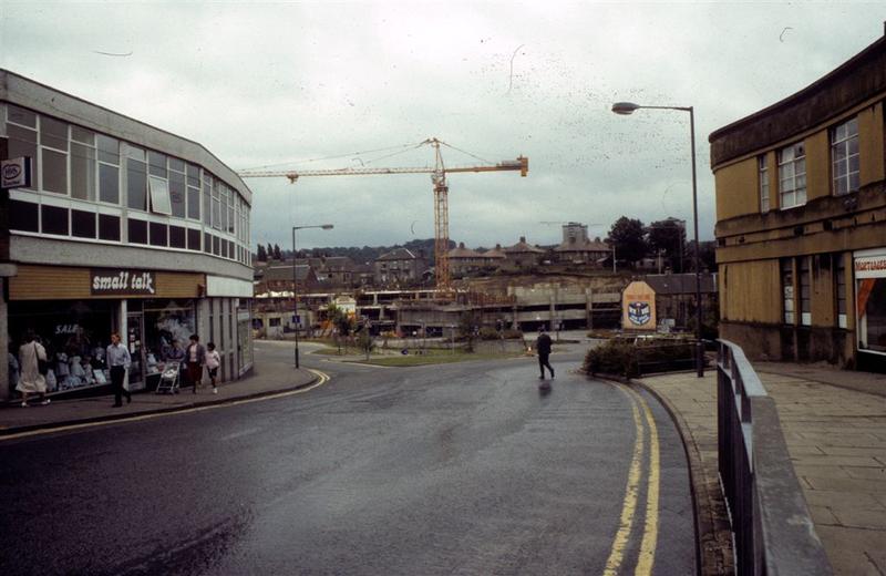 Cockburn St during construction of Howgate Shopping Centre - Falkirk ...