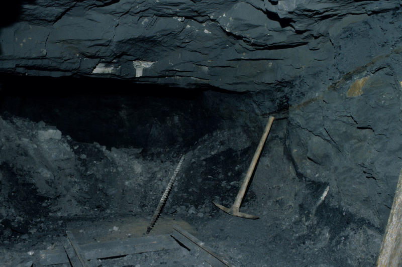 Face after blasting at Roughcastle fireclay mine - Falkirk Council