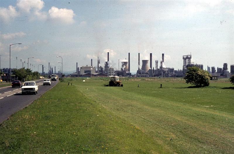 BP plant at Grangemouth, from Inchyra Rd - Falkirk Council