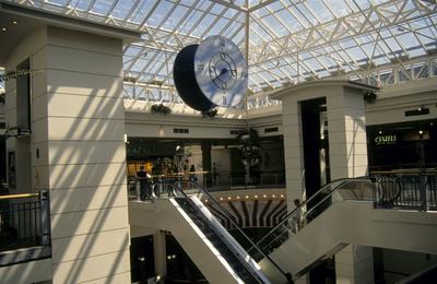 Howgate Shopping Centre Atrium & Clock, Falkirk - Falkirk Council