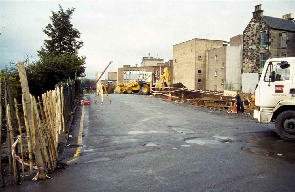Howgate Shopping Centre site from Baxters Wynd during construction ...