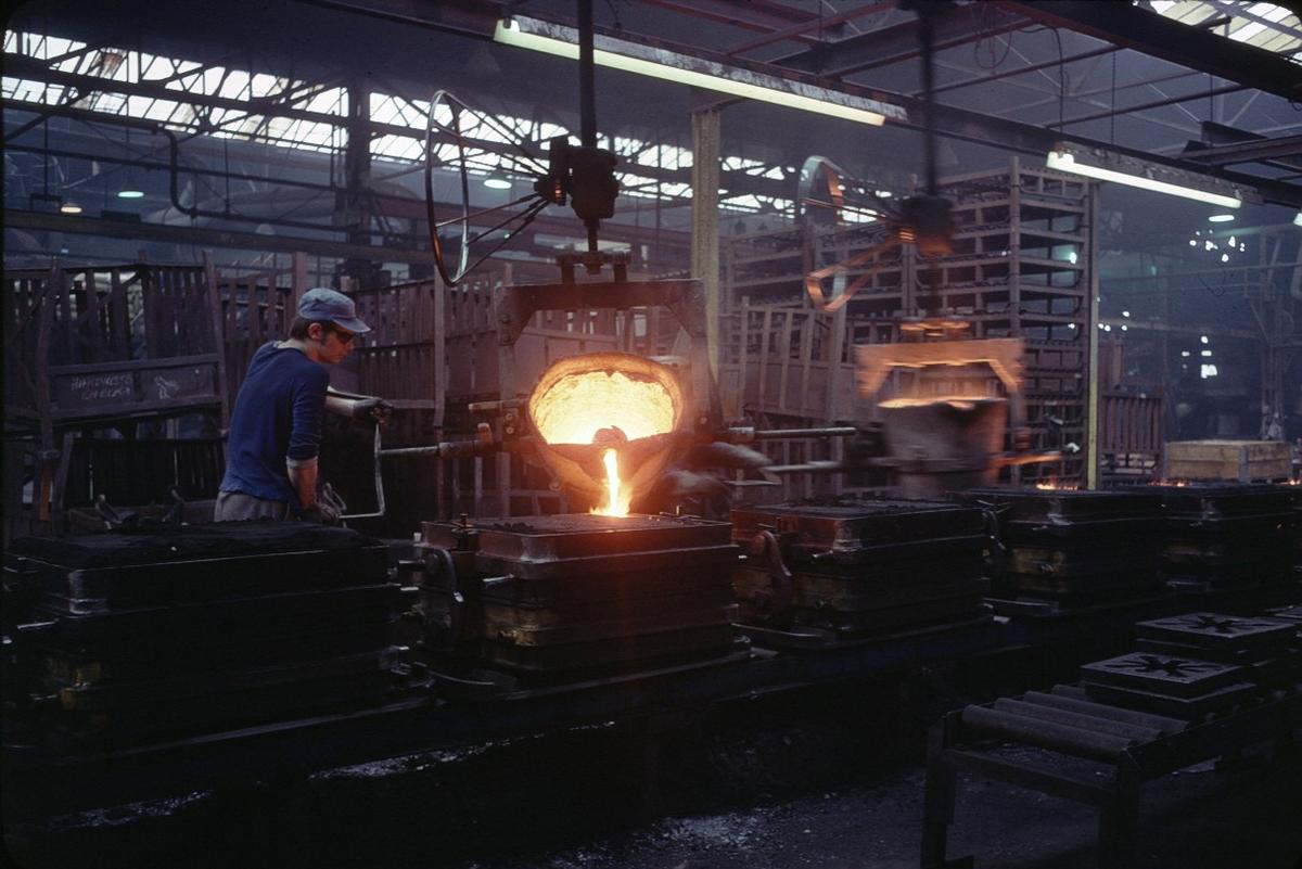 Moulding and mould at Torwood Foundry, Larbert - Falkirk Council