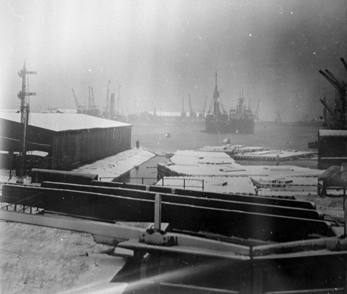 Grangemouth Docks in winter - Falkirk Council