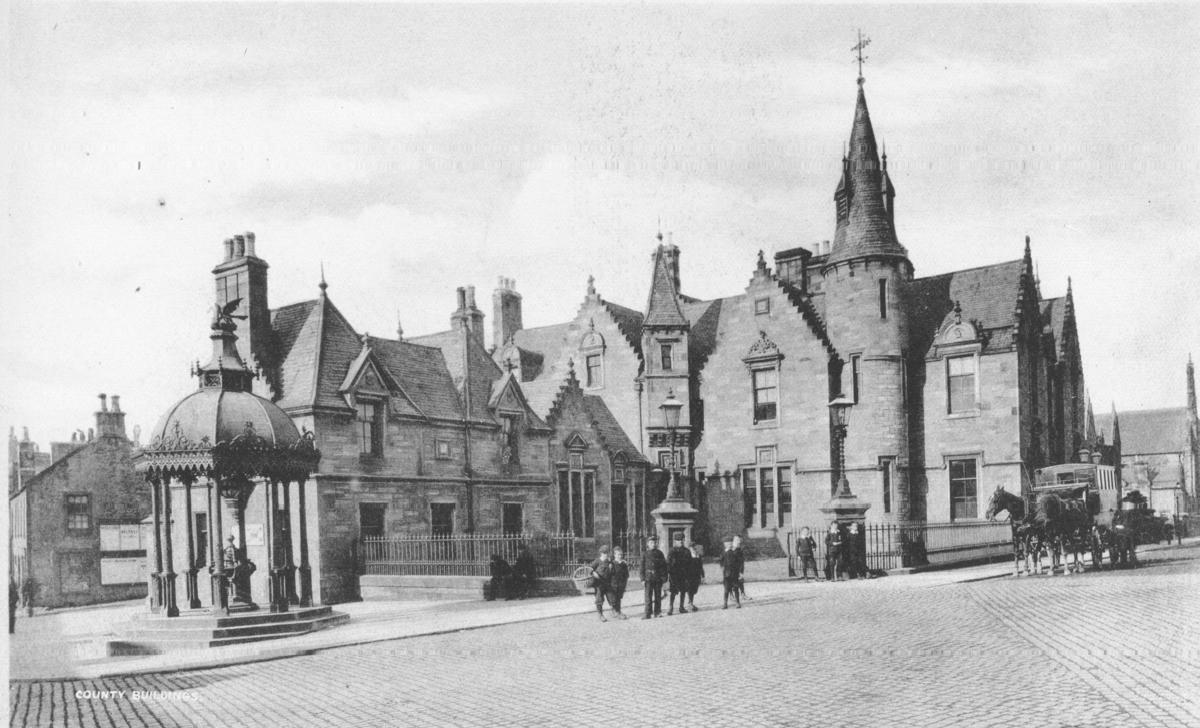 View of Gentleman's Fountain and Sheriff Court - Falkirk Council